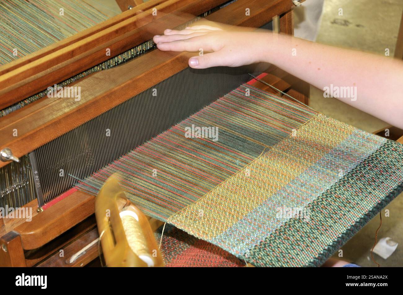 1 loom hi-res stock photography and images - Alamy
