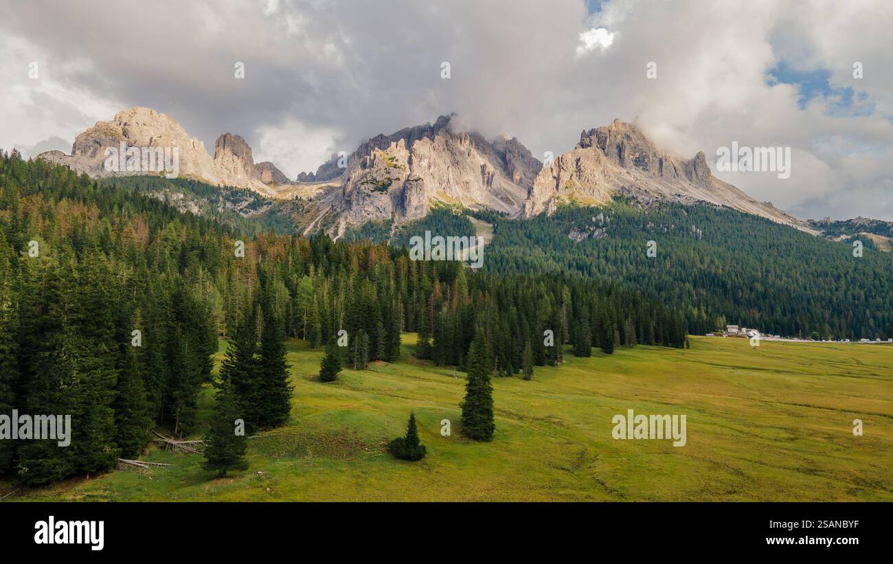 Aerial view majestic mountain range hi-res stock photography and images ...