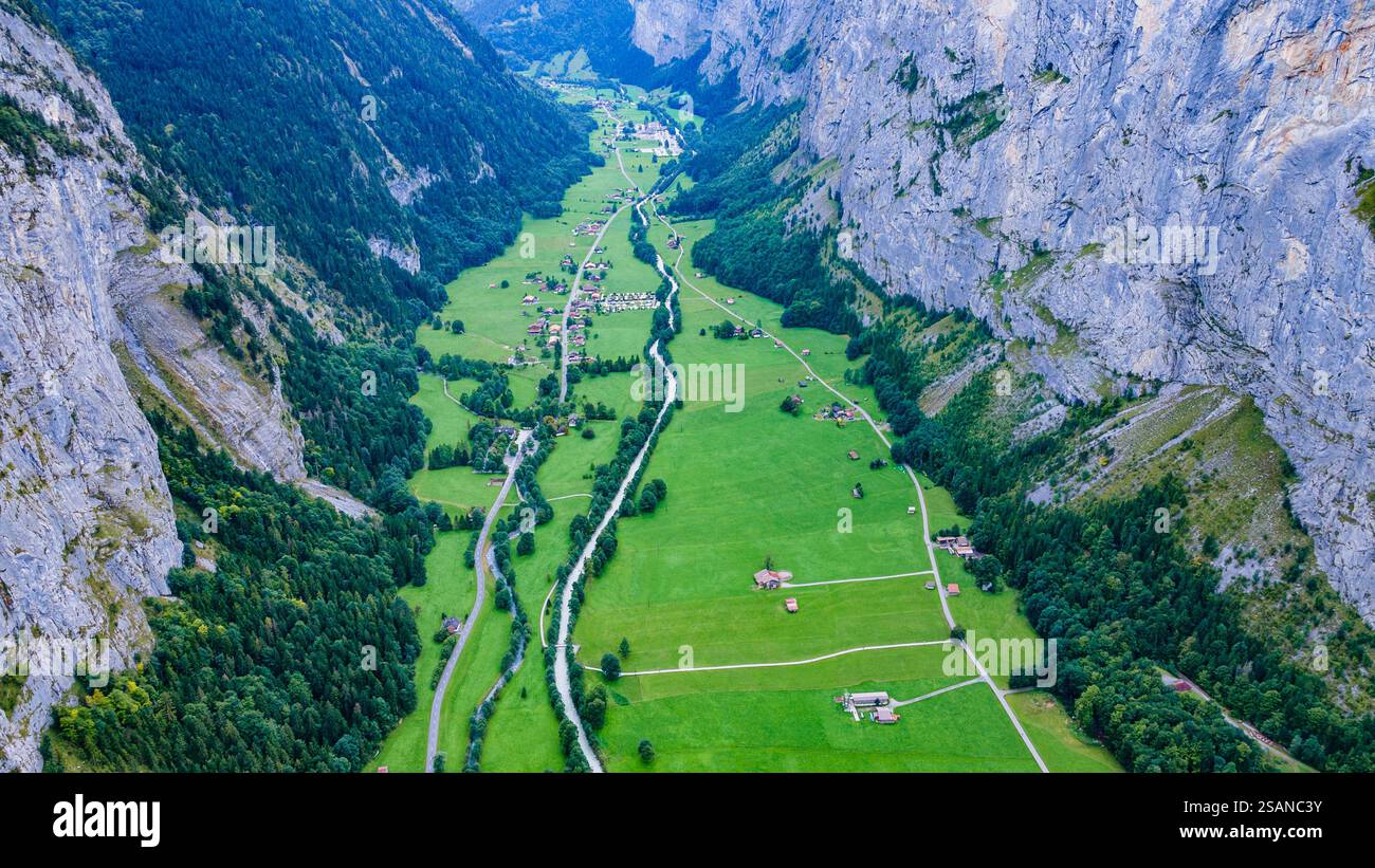 Switzerland's landscape is a masterpiece of nature. This scenic tableau ...
