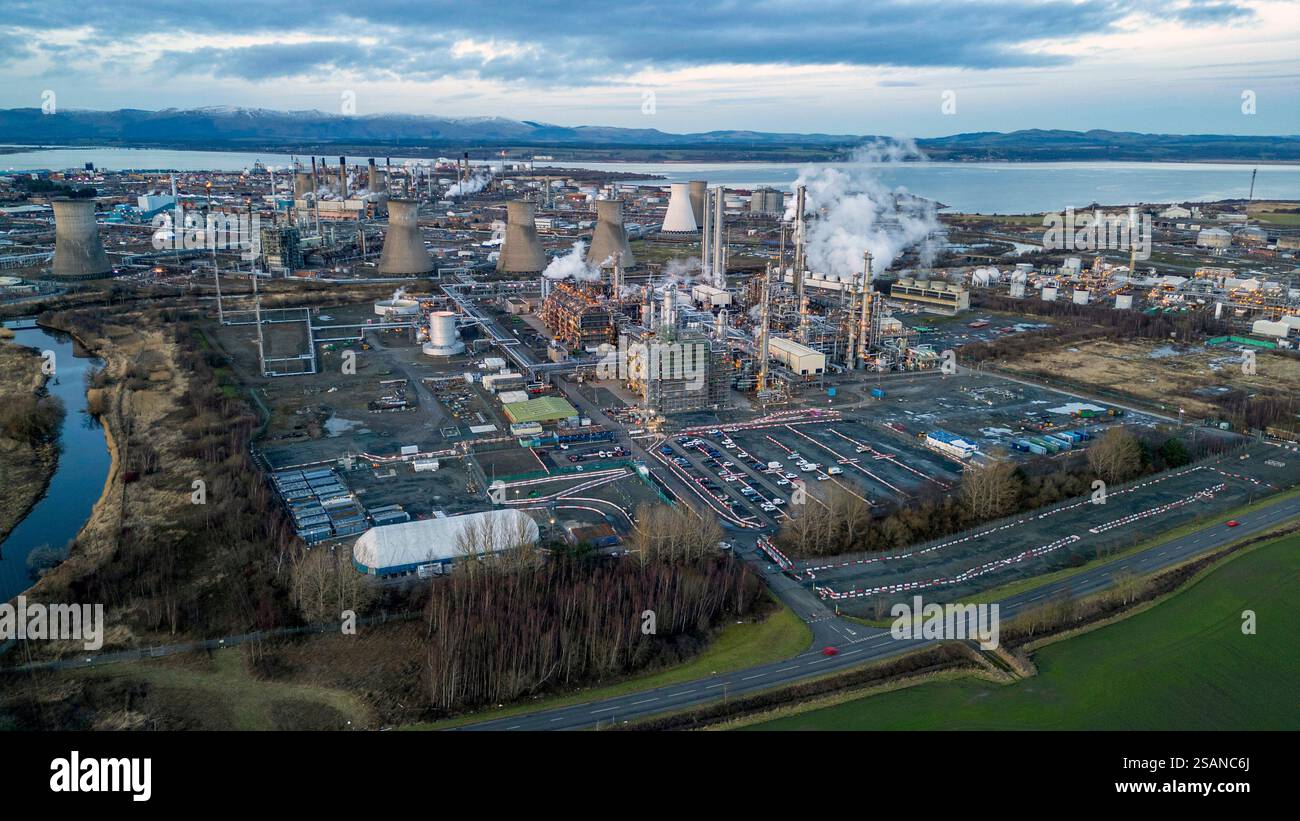 Grangemouth, Scotland, UK: Aerial view of the Ineos Grangemouth oil ...