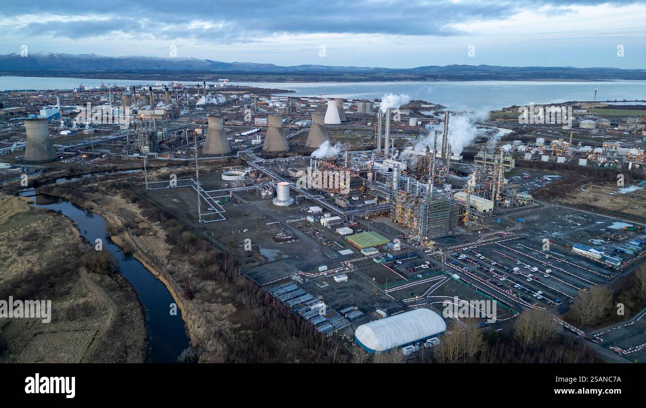 Grangemouth, Scotland, UK: Aerial view of the Ineos Grangemouth oil ...