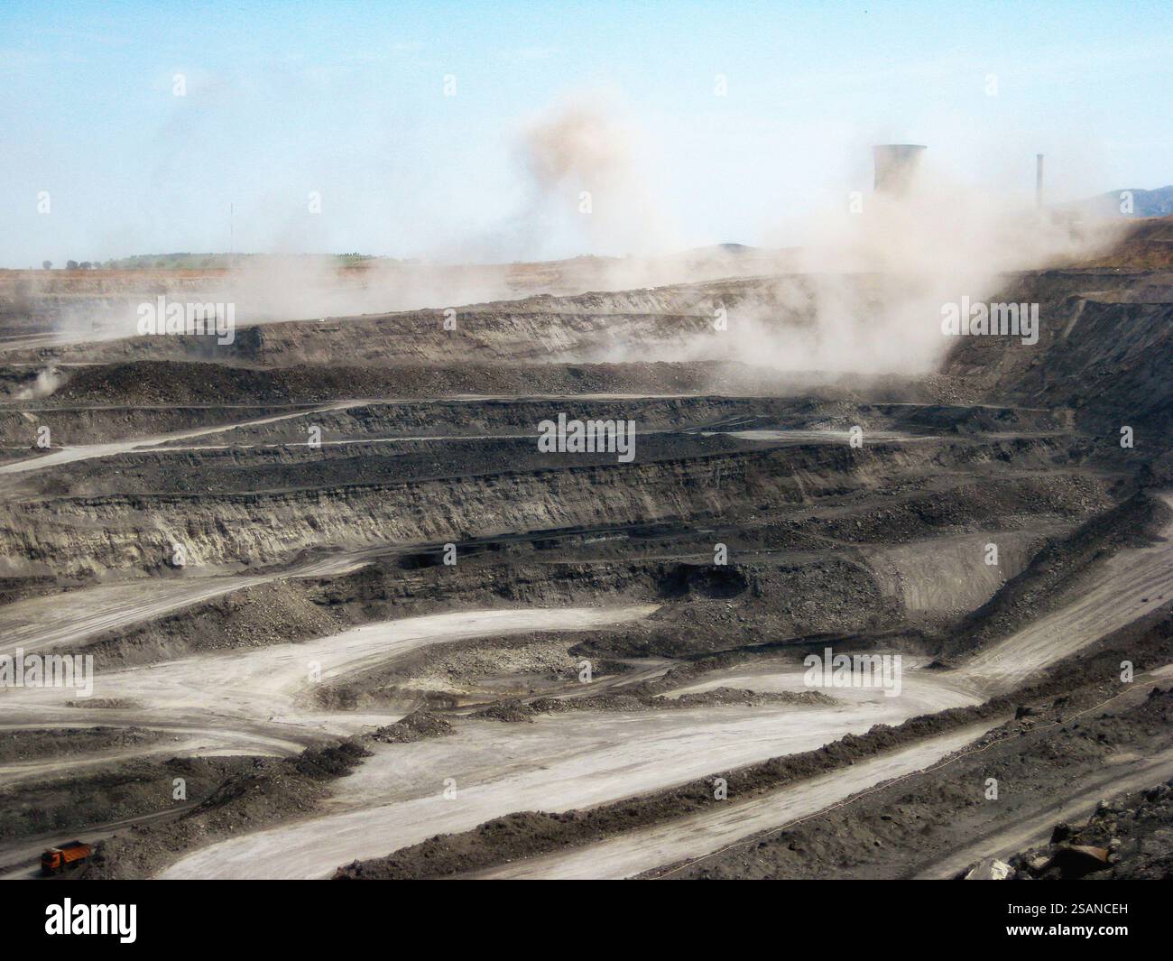 Coal in memory. Blasting sequence in an open-pit coal mine (V): Old ...