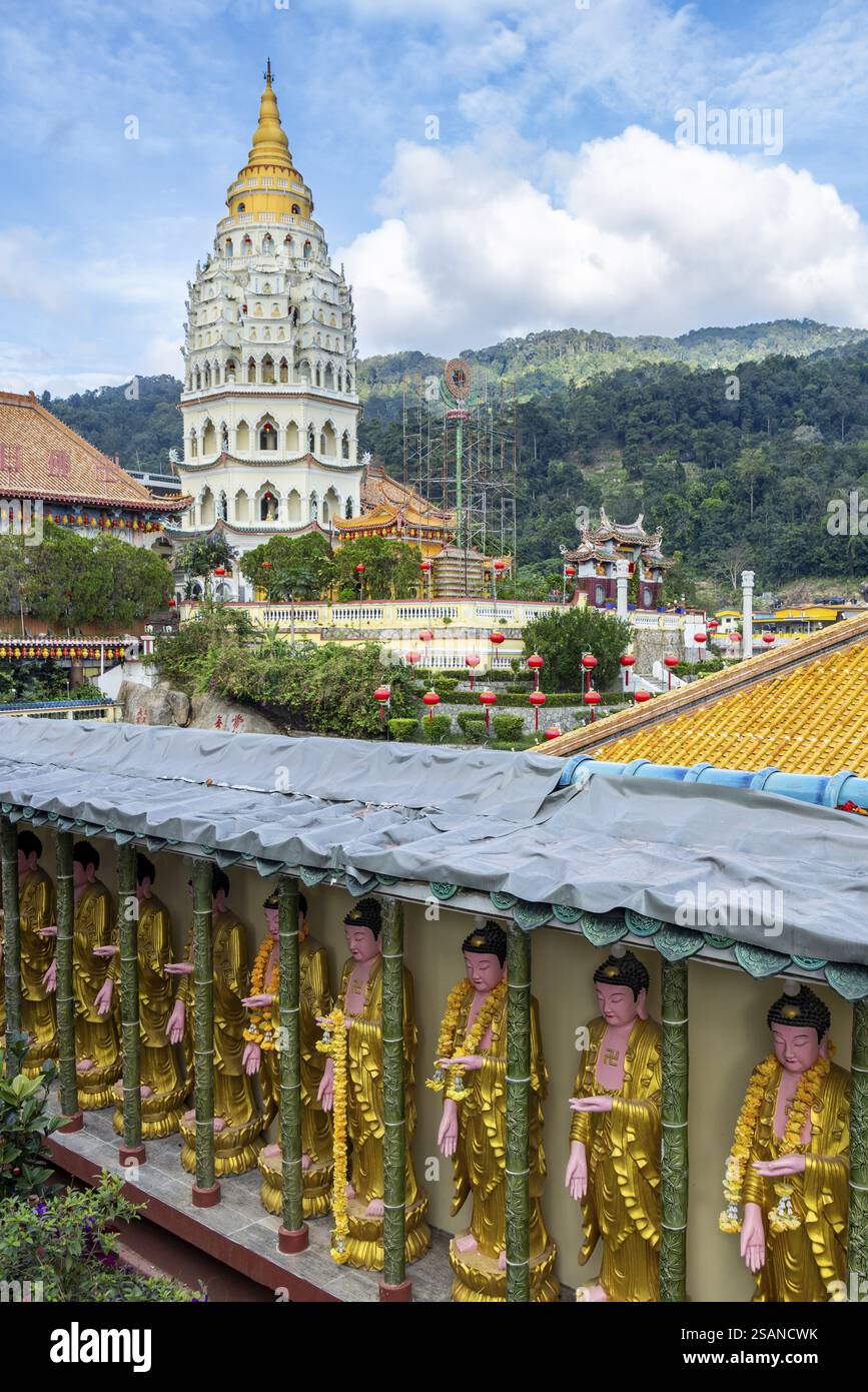 Buddha statues, Kek Lok Si Temple, George Town, Penang, Malaysia ...