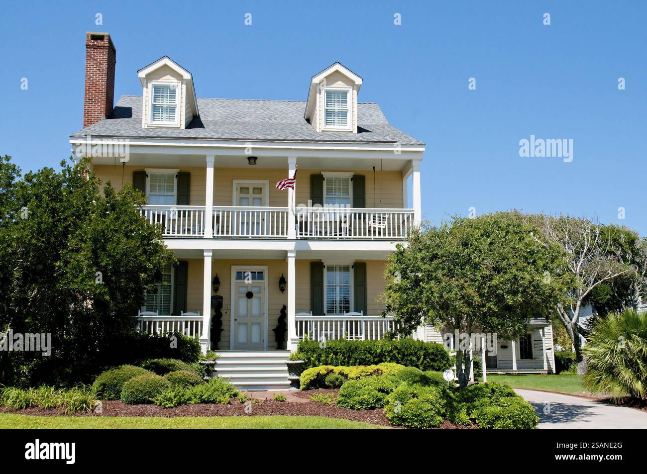 An old historic house from circa 1700 Stock Photo - Alamy
