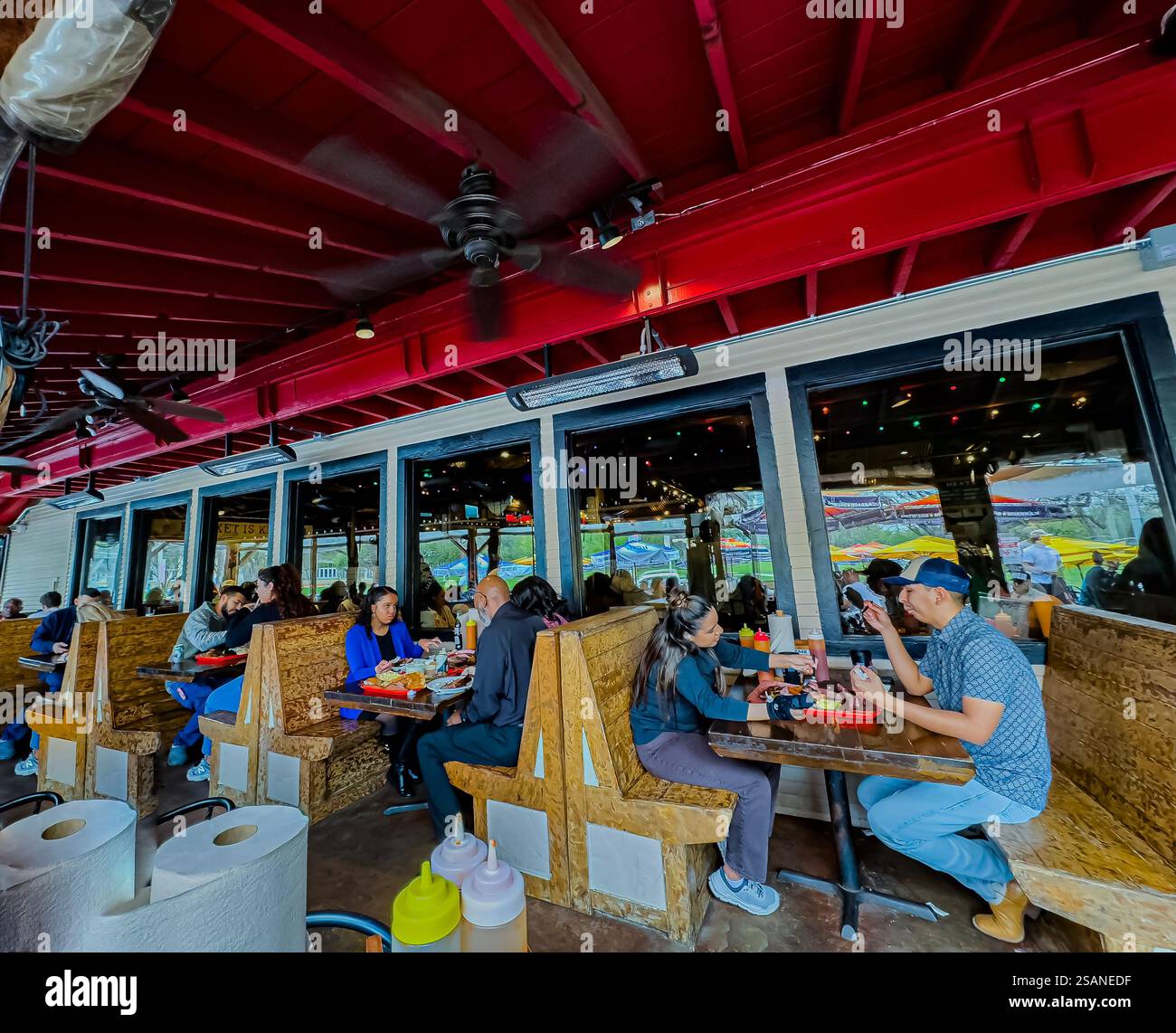American smoker barbecue hi-res stock photography and images - Alamy
