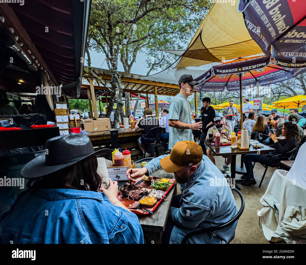 TERRY BLACKS BARBECUE Restaurant Stock Photo - Alamy