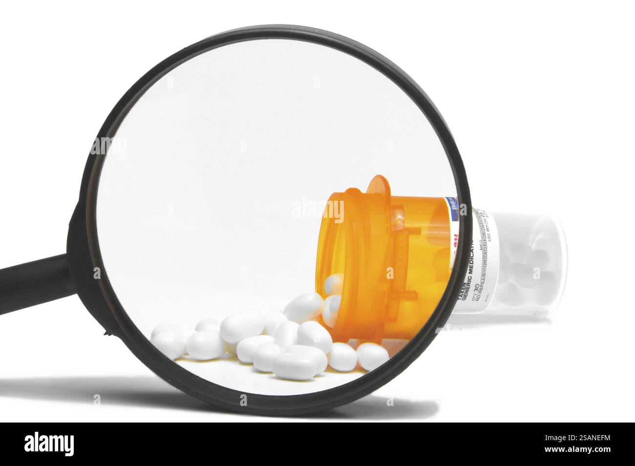 Plastics in medicine hi-res stock photography and images - Alamy