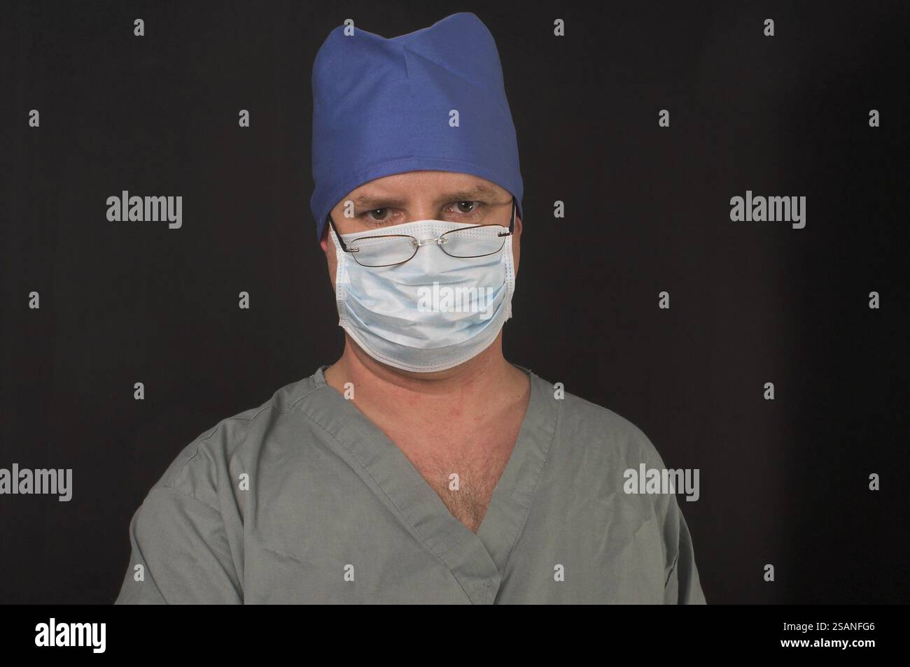 Clad in scrubs hi-res stock photography and images - Alamy