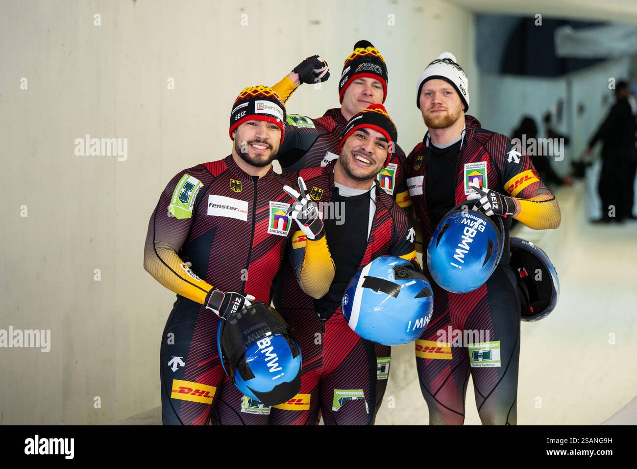 Adam Ammour, Nick Stadelmann, Issam Ammour, Rupert Schenk (Deutschland) im Ziel, AUT, IBSF Bob ...