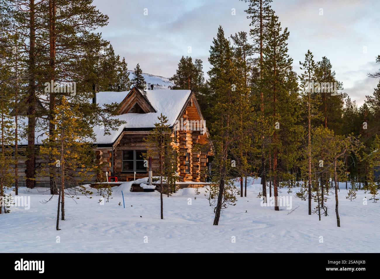 Beautiful winter landscape in Finnish Lapland around Akaslompolo ...