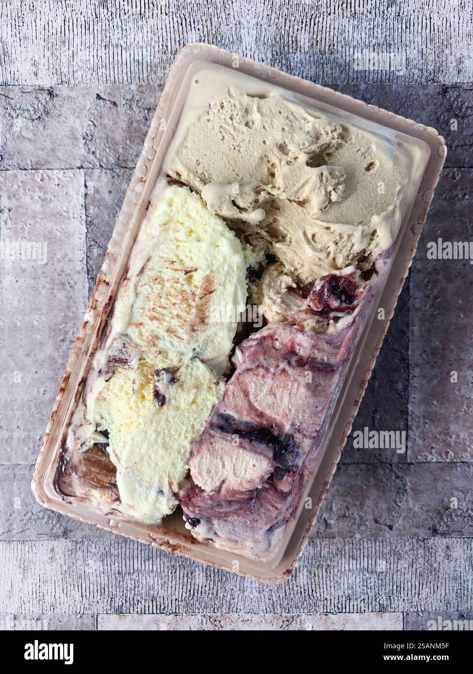 Cartoon ice cream tasty fruit ice hi-res stock photography and images ...