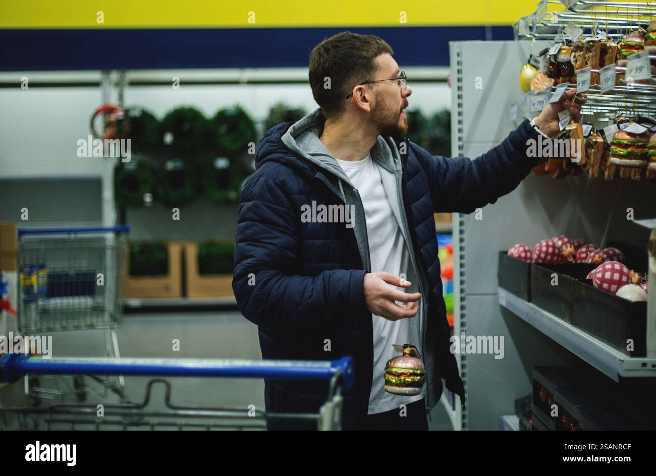 Hypermarket hi-res stock photography and images - Alamy