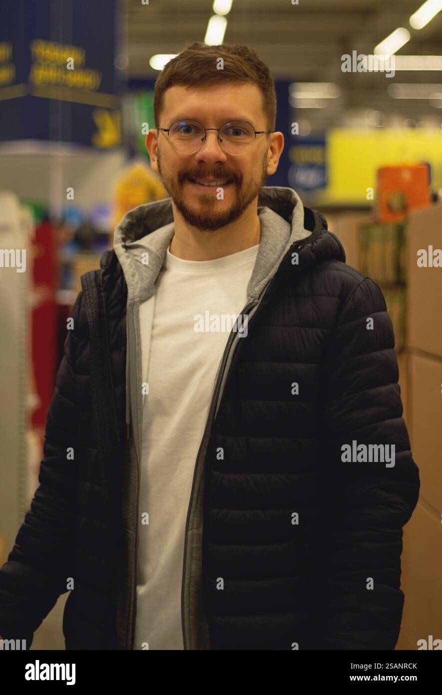 Guy purchase hi-res stock photography and images - Alamy