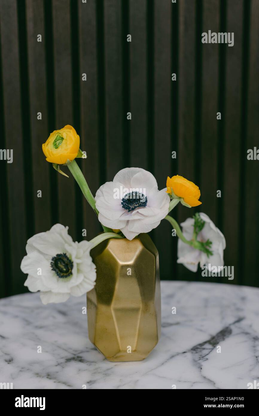 Stunning arrangement features hi-res stock photography and images - Alamy