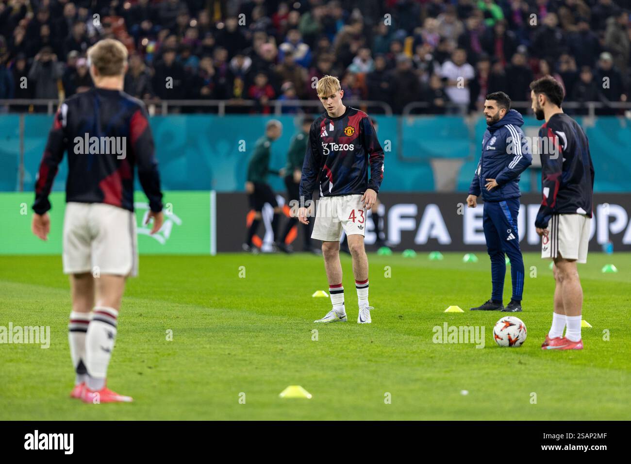 Toby Collyer of Manchester United warming up during the UEFA Europa ...