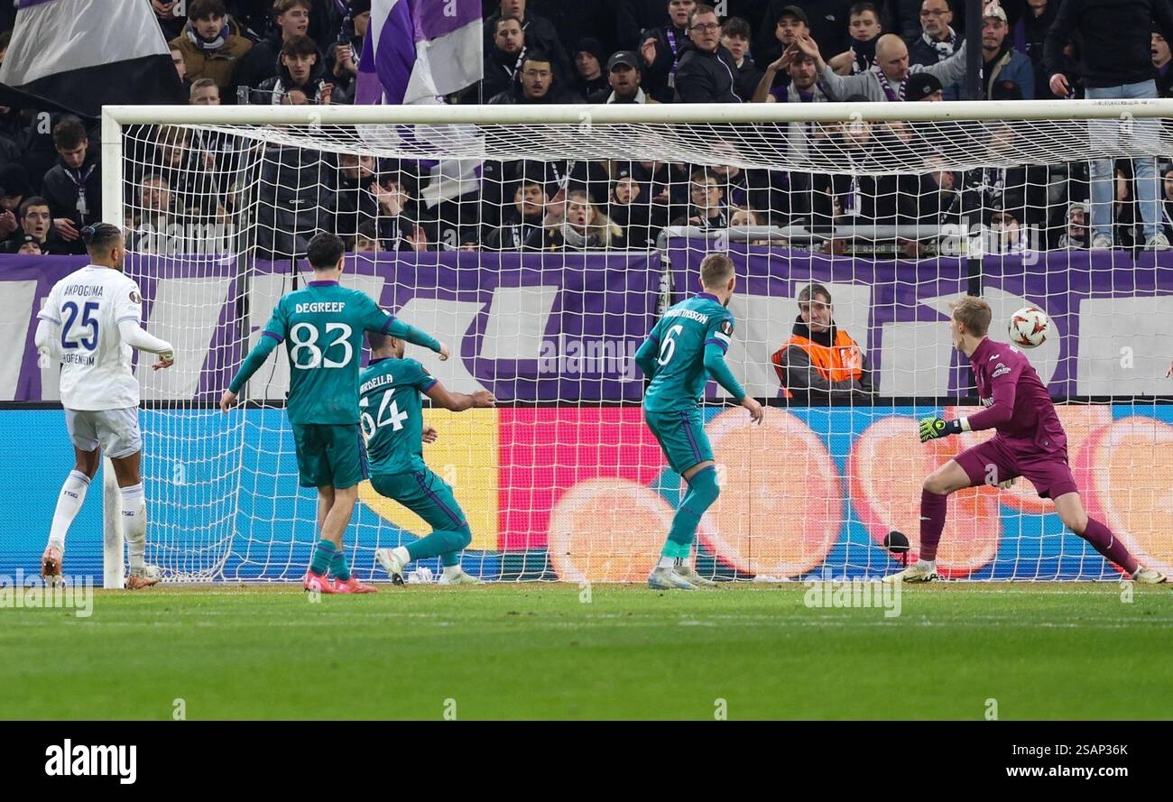 Brussels, Belgium. 30th Jan, 2025. Anderlecht's Killian Sardella fights ...