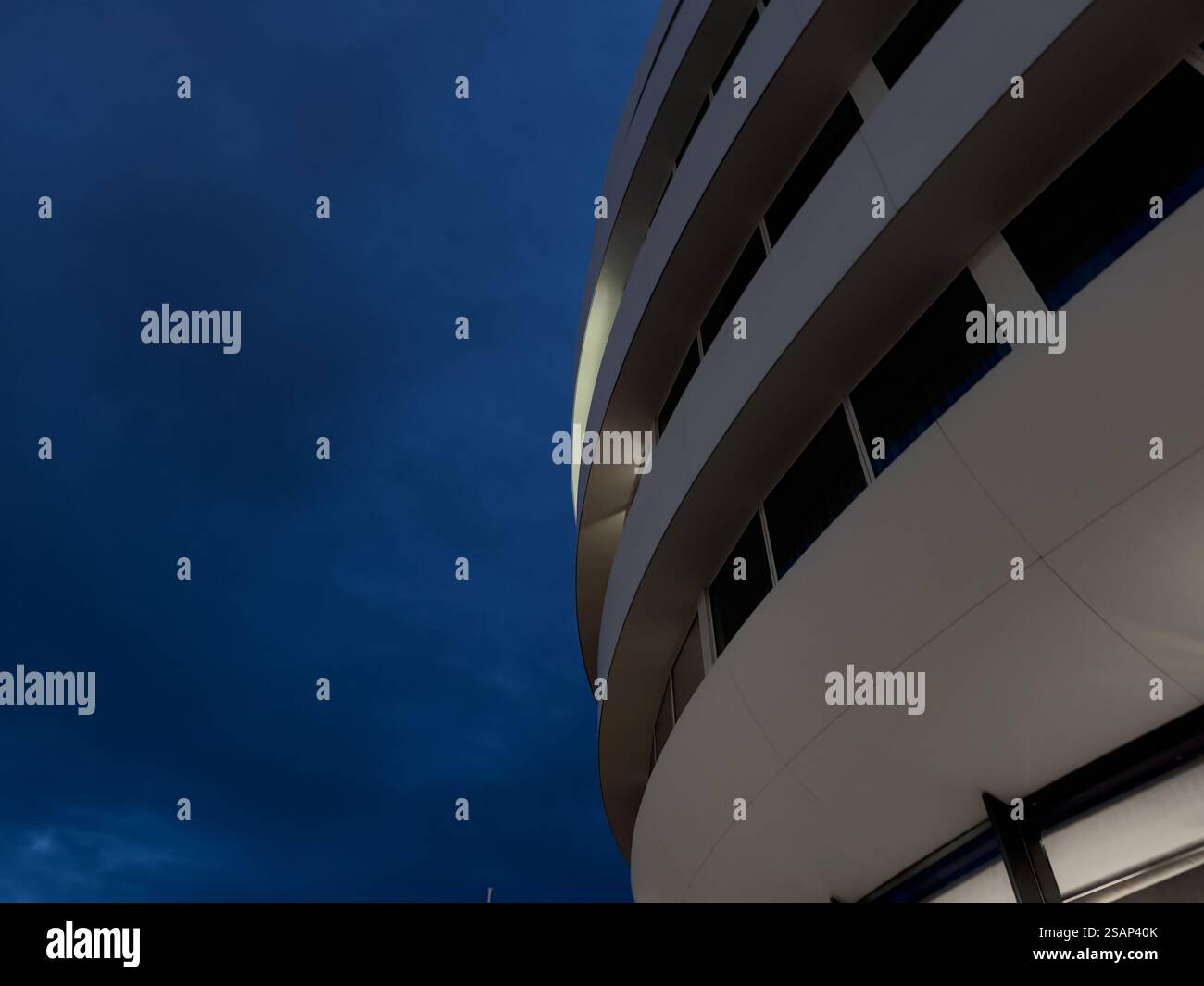 Oval shaped building hi-res stock photography and images - Alamy