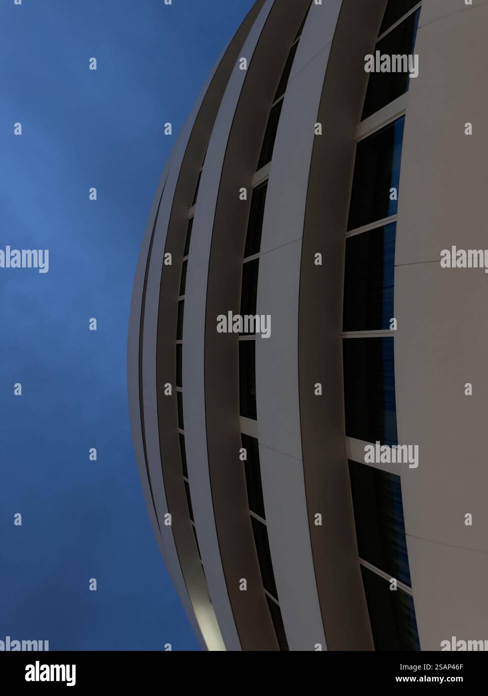 Oval shaped building hi-res stock photography and images - Alamy