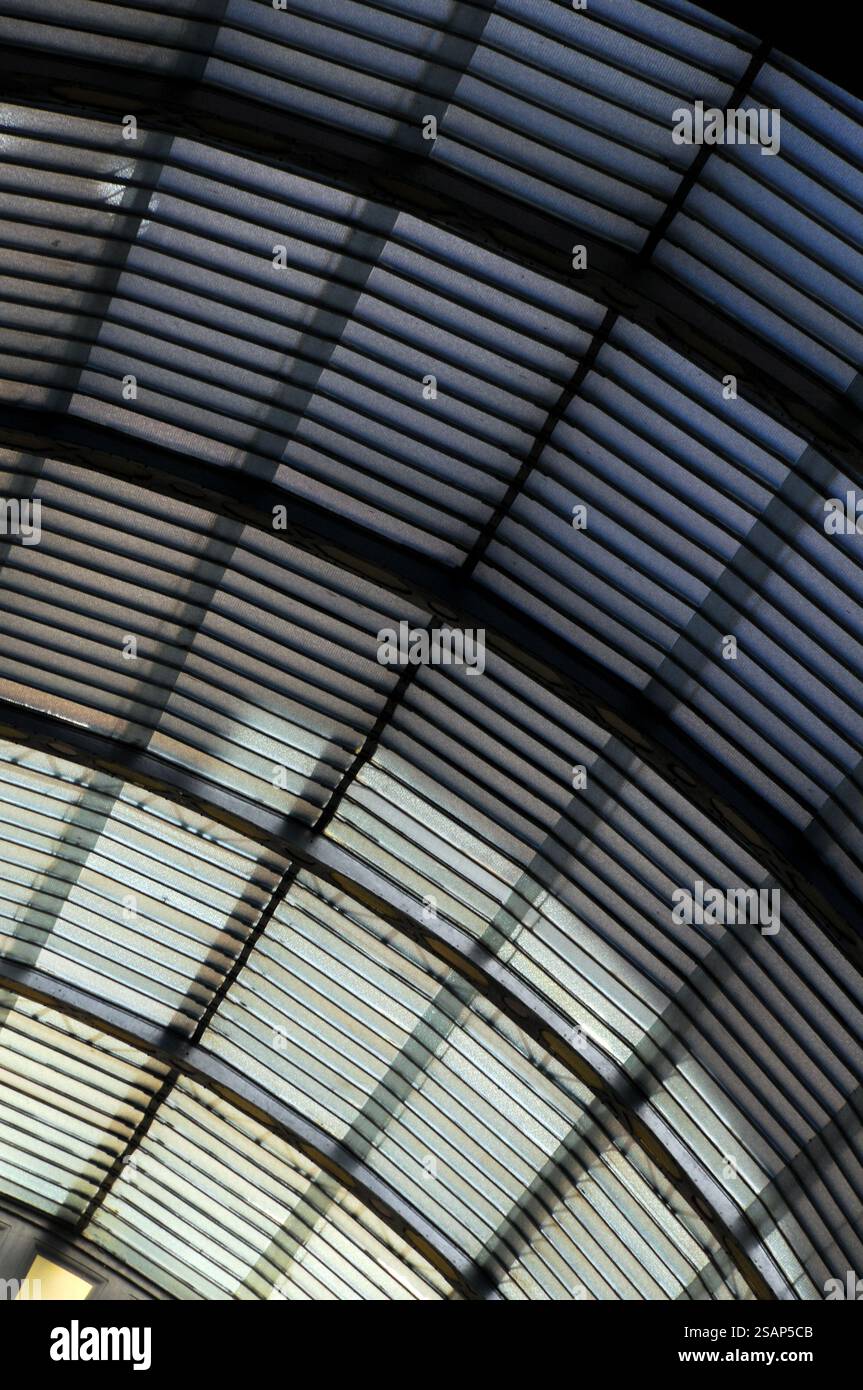 One of the most beautiful architectural buildings in Naples: the ...