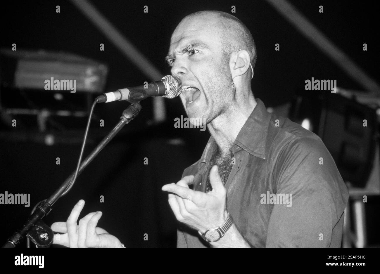 Gusgus band hi-res stock photography and images - Alamy