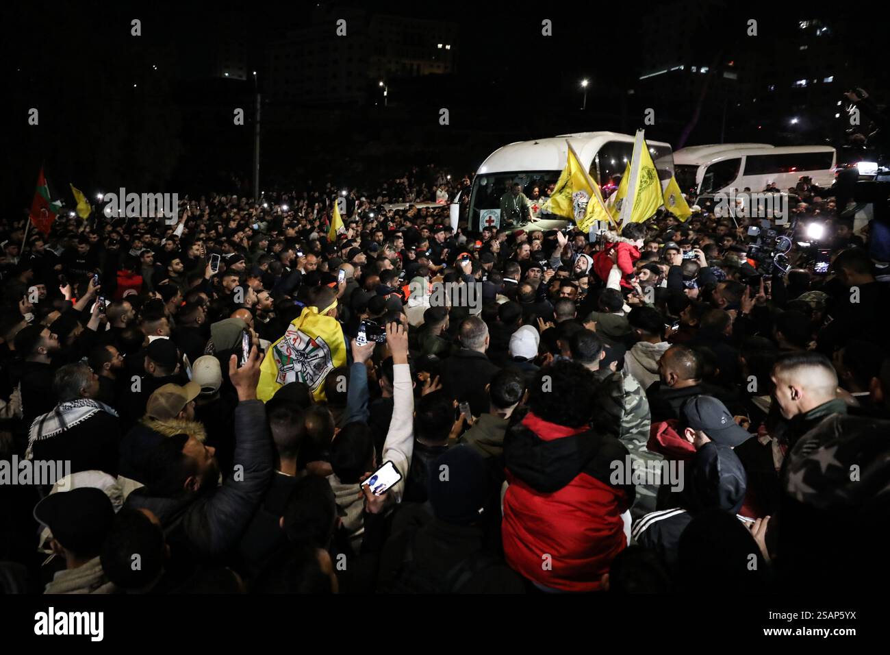 Ramallah, Palestinian Territories. 30th Jan, 2025. A bus carrying freed ...