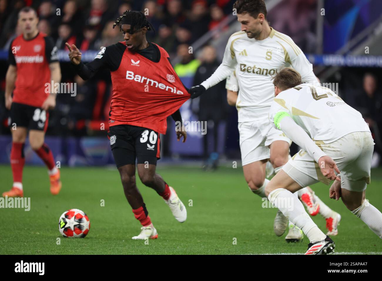 Jeremie Frimpong (Bayer), Kaan Kairinen (Prag), Champions League ...