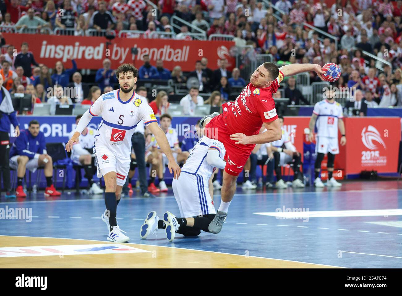 Zagreb, Croatia. 30th Jan, 2025. Marin Sipic of Croatia shoots during the 2025 IHF Men's ...