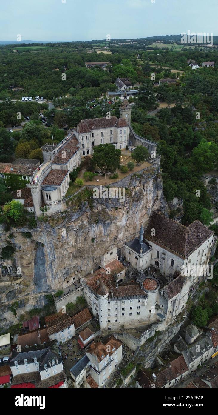 Drone photo chateau de rocamadour hi-res stock photography and images ...