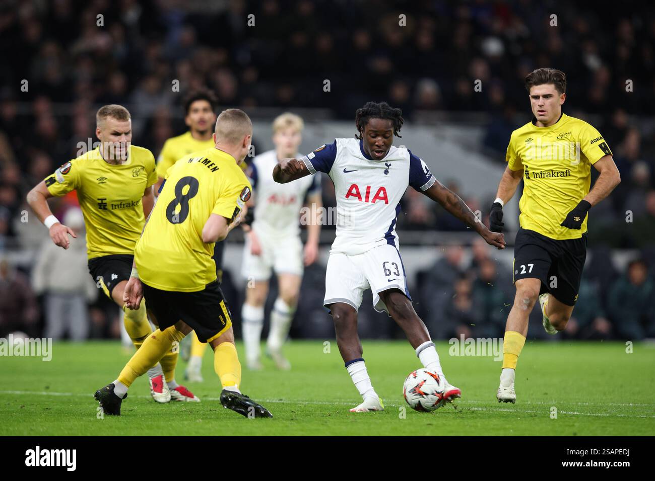 LONDON, UK - 30th Jan 2025: Damola Ajayi of Tottenham Hotspur scores ...