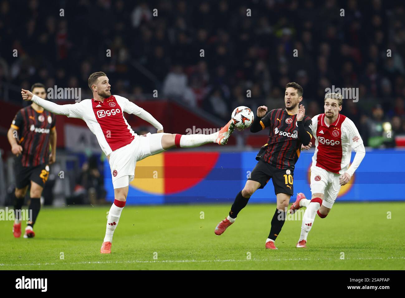 AMSTERDAM - (l-r) Jordan Henderson of Ajax, Dries Mertens of ...