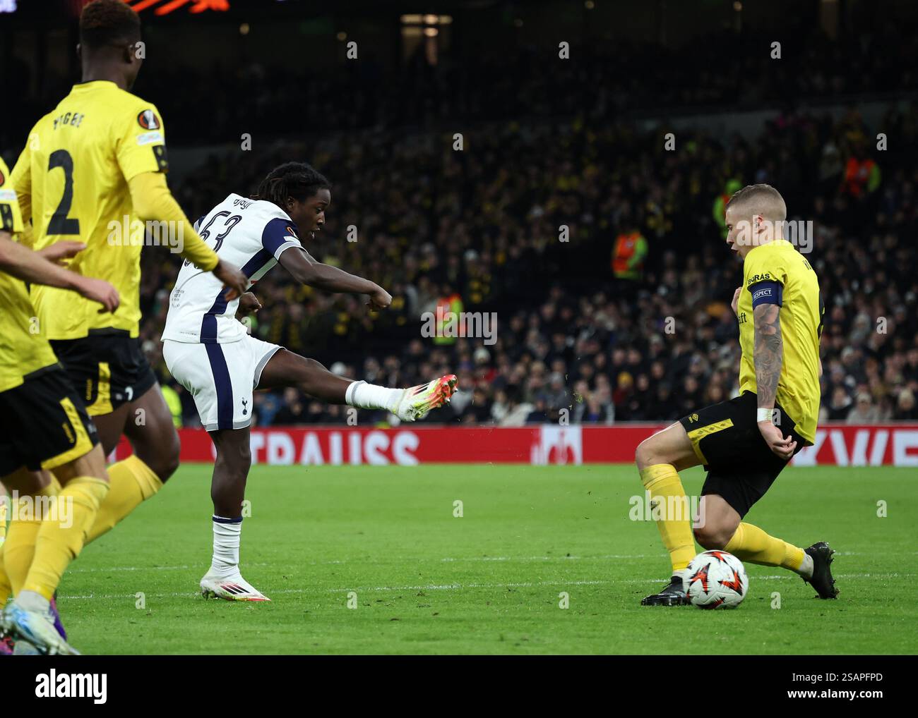 London, England, 30th January 2025. Oyindamola Ajayi of Tottenham ...