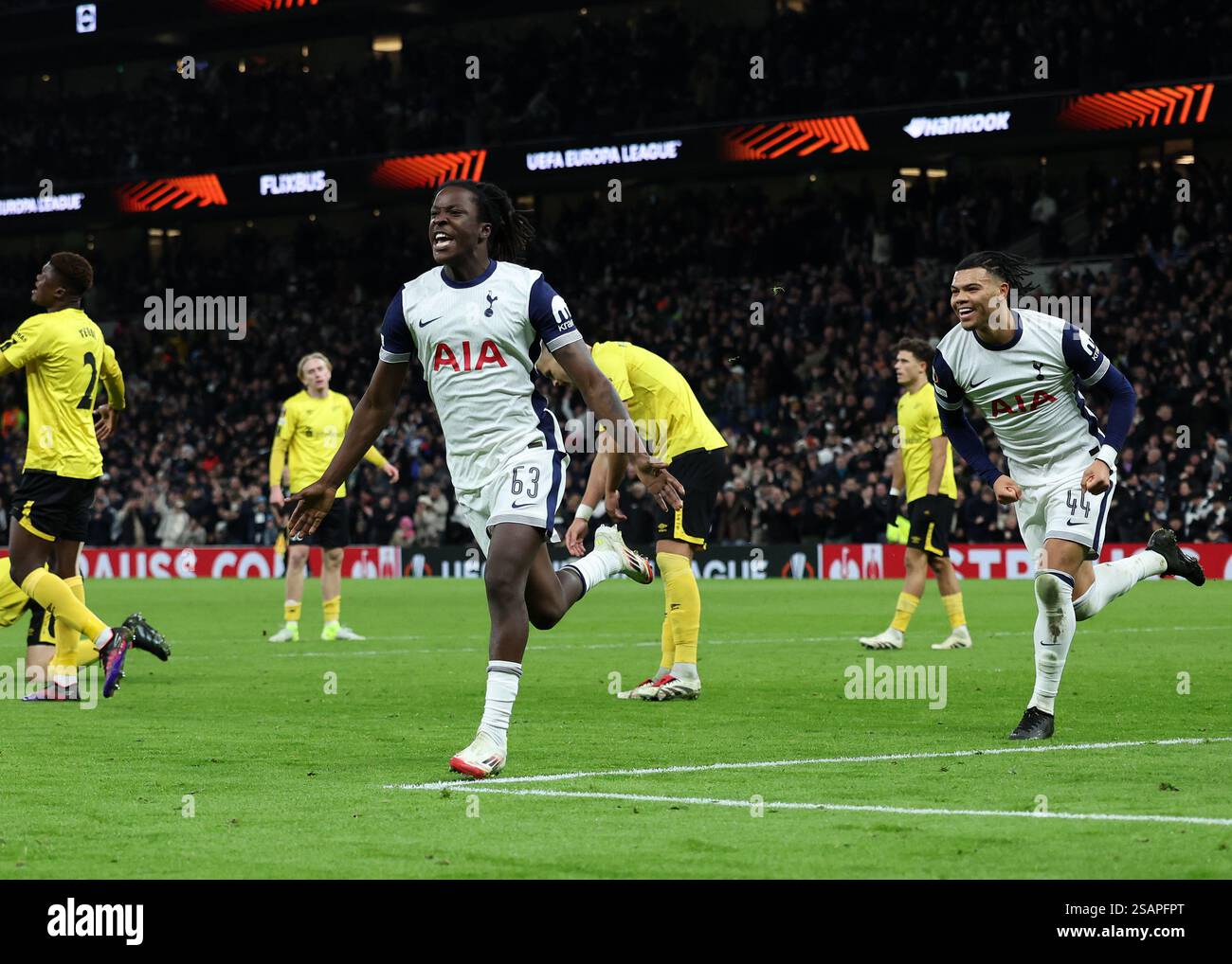 London, UK. 30th Jan, 2025. Oyindamola Ajayi of Tottenham Hotspur ...