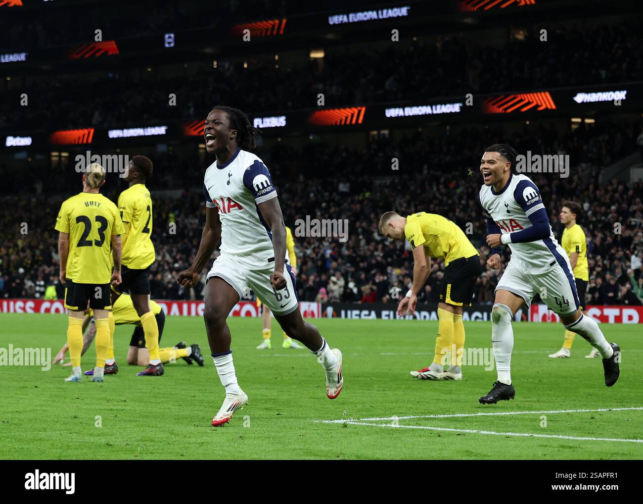 London, UK. 30th Jan, 2025. Oyindamola Ajayi of Tottenham Hotspur ...