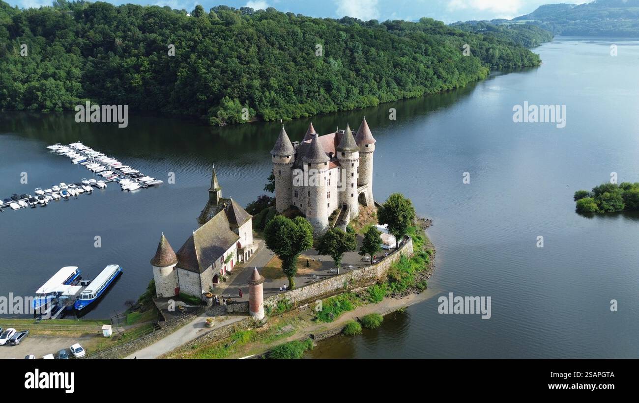 Drone photo chateau de val hi-res stock photography and images - Alamy