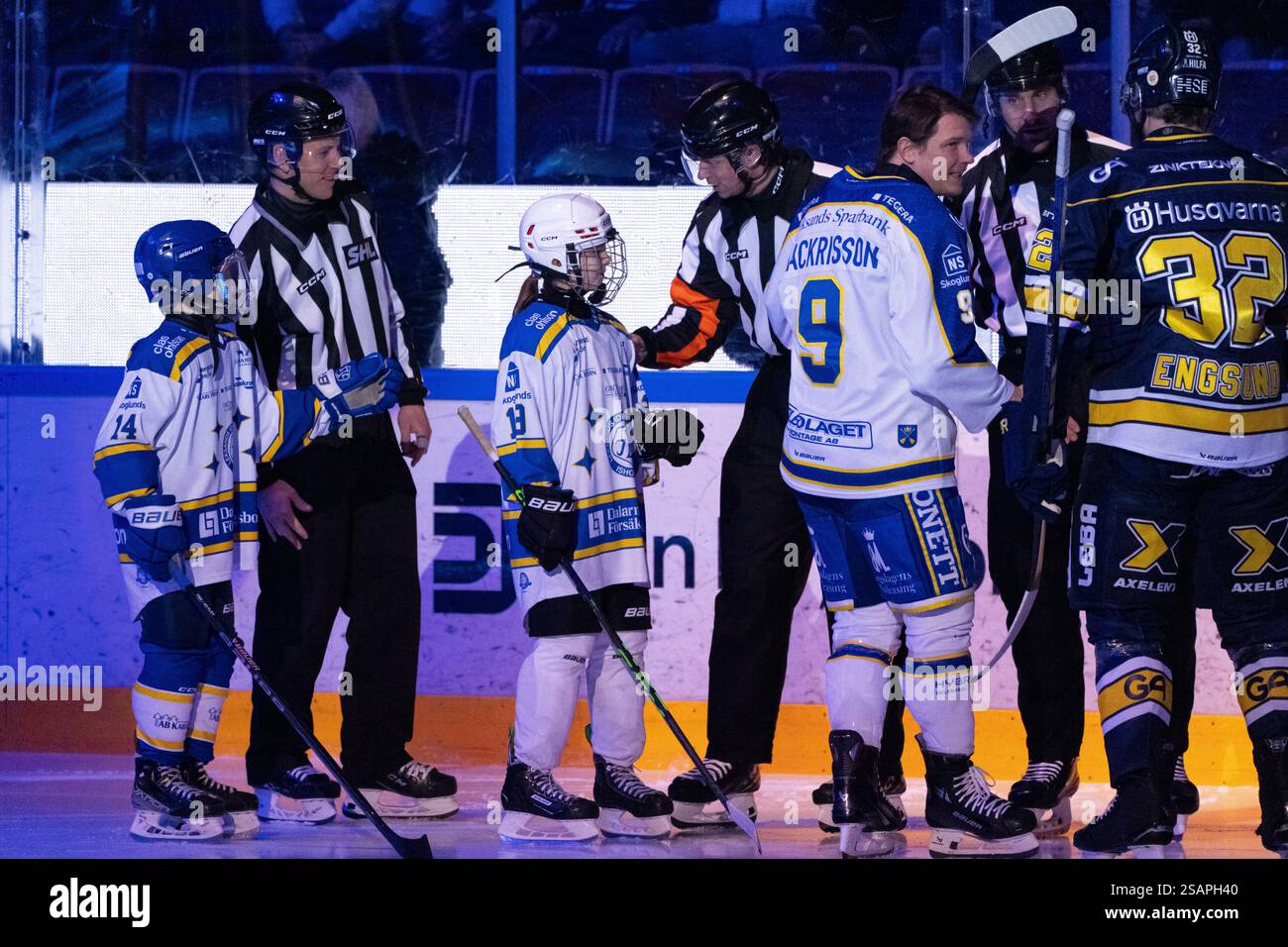 250130 Matchens knatte under ishockeymatchen i SHL mellan Leksand och ...