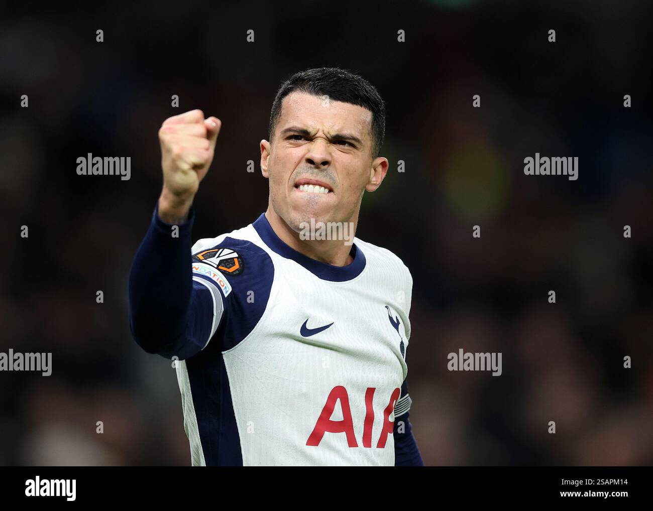London, UK. 30th Jan, 2025. Pedro Porro of Tottenham Hotspur celebrates ...