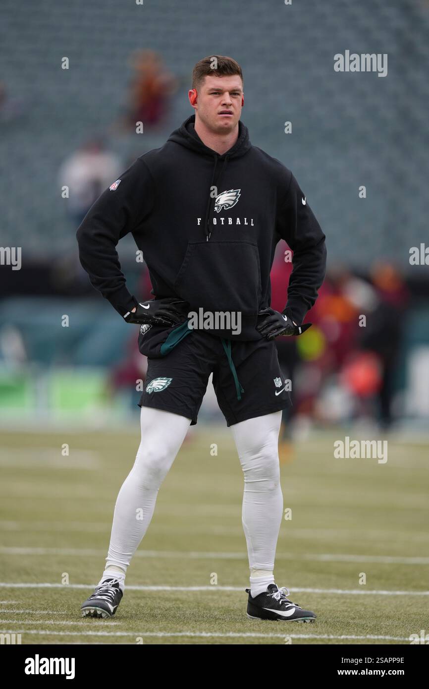 Philadelphia Eagles' Reed Blankenship warms up before the NFC ...