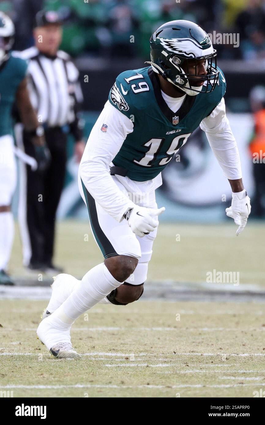 Philadelphia Eagles linebacker Josh Sweat (19) rushes during the NFC ...