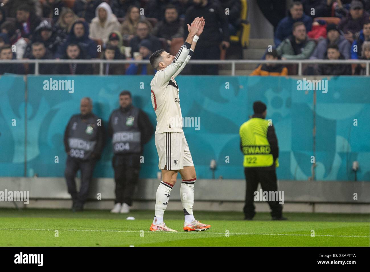 Diogo Dalot of Manchester United celebrates scoring his team's first ...