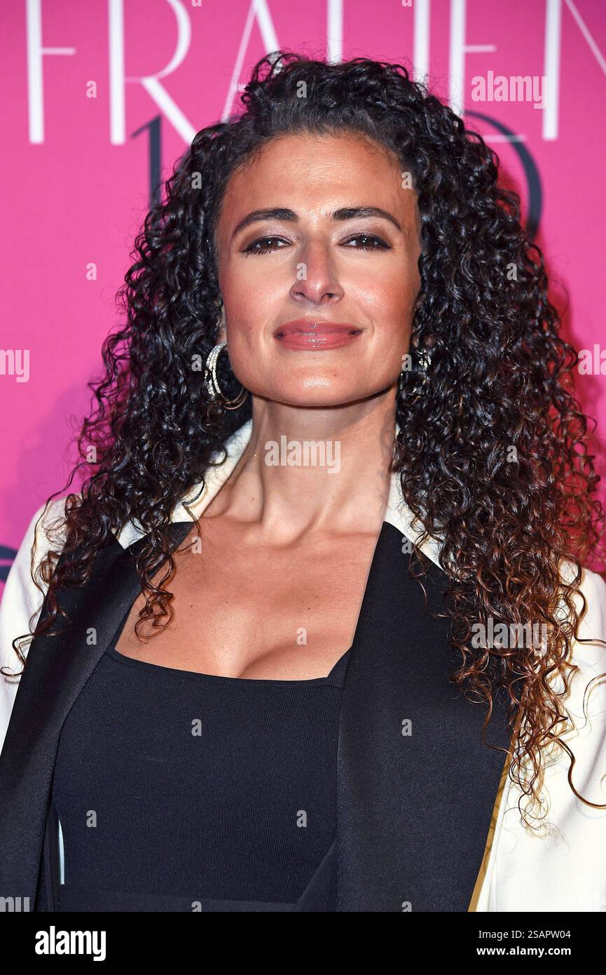 Marwa Eldessouky - FRAUEN100 im Restaurant Crackers in Berlin am 30.01. ...