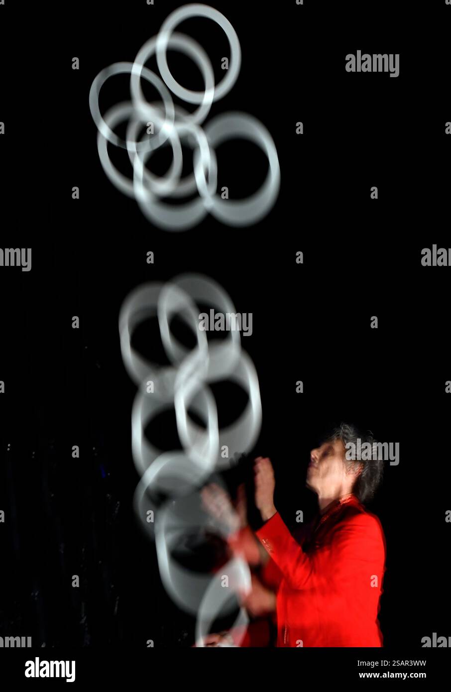 Juggling and magic inspired show hi-res stock photography and images ...