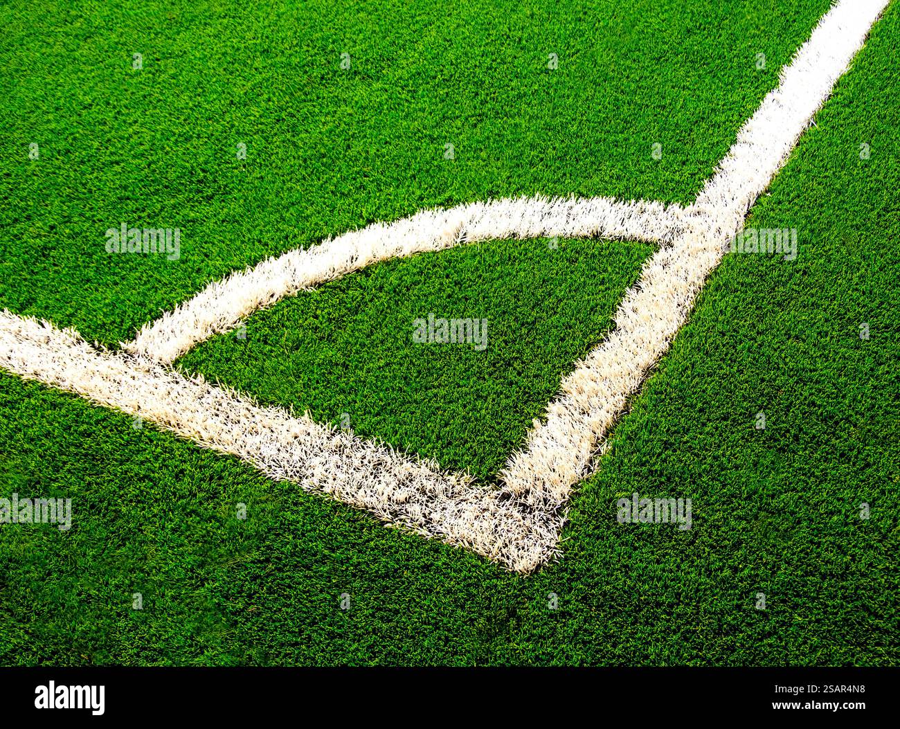 Pitch corner markings hi-res stock photography and images - Alamy