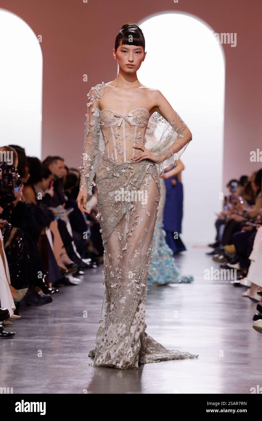 ELIE SAAB Haute Couture Spring-Summer 2025 Runway during Paris Haute Couture Fashion Week on ...