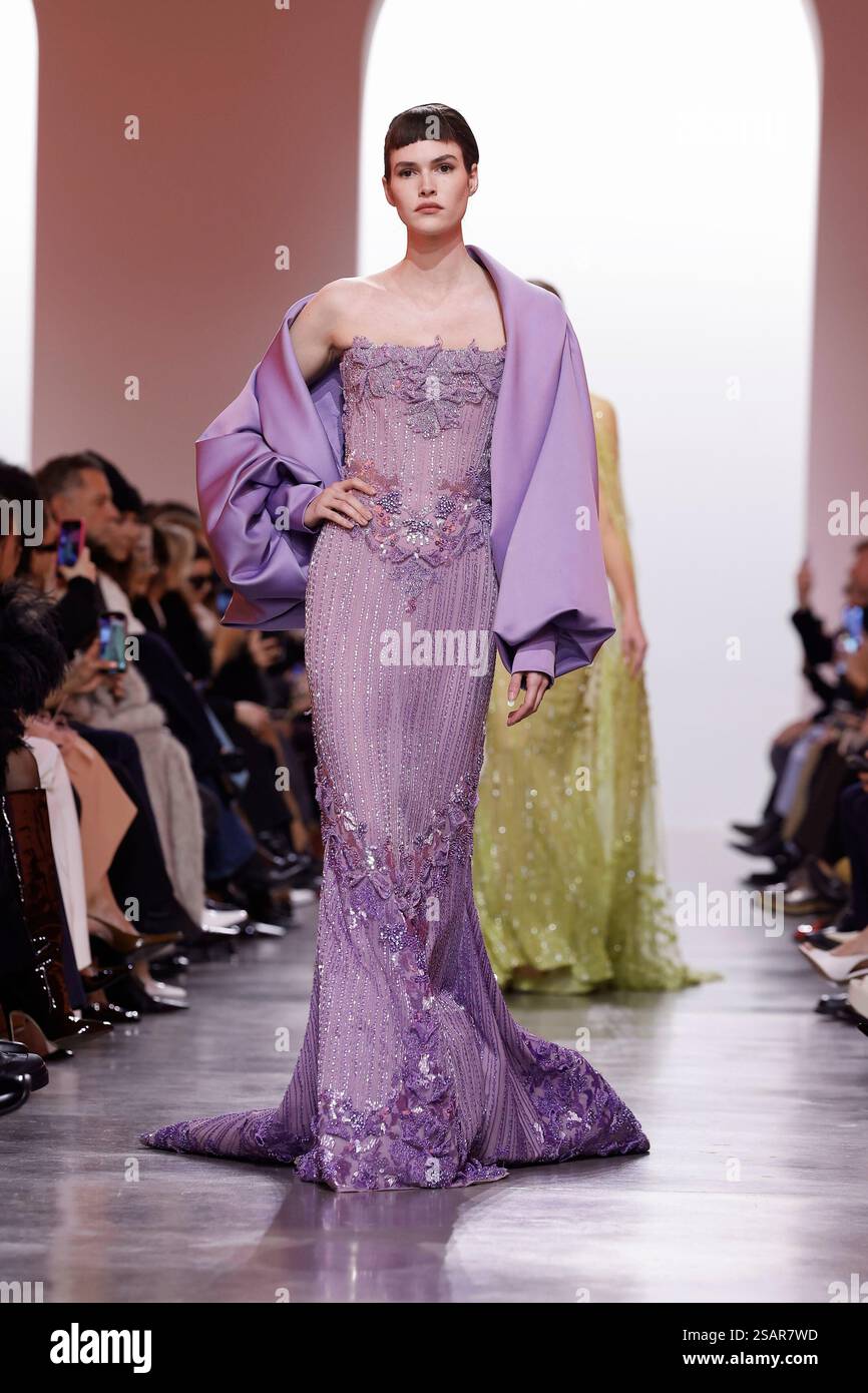 ELIE SAAB Haute Couture Spring-Summer 2025 Runway during Paris Haute Couture Fashion Week on ...