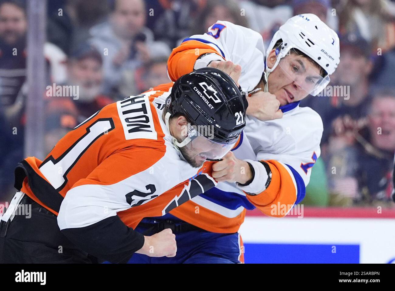 New York Islanders' Maxim Tsyplakov, right, and Philadelphia Flyers ...