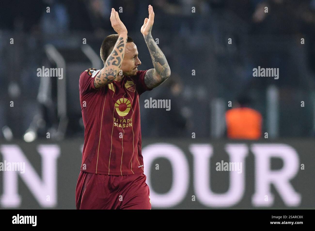 Eintracht frankfurt 2024 goal hi-res stock photography and images - Alamy