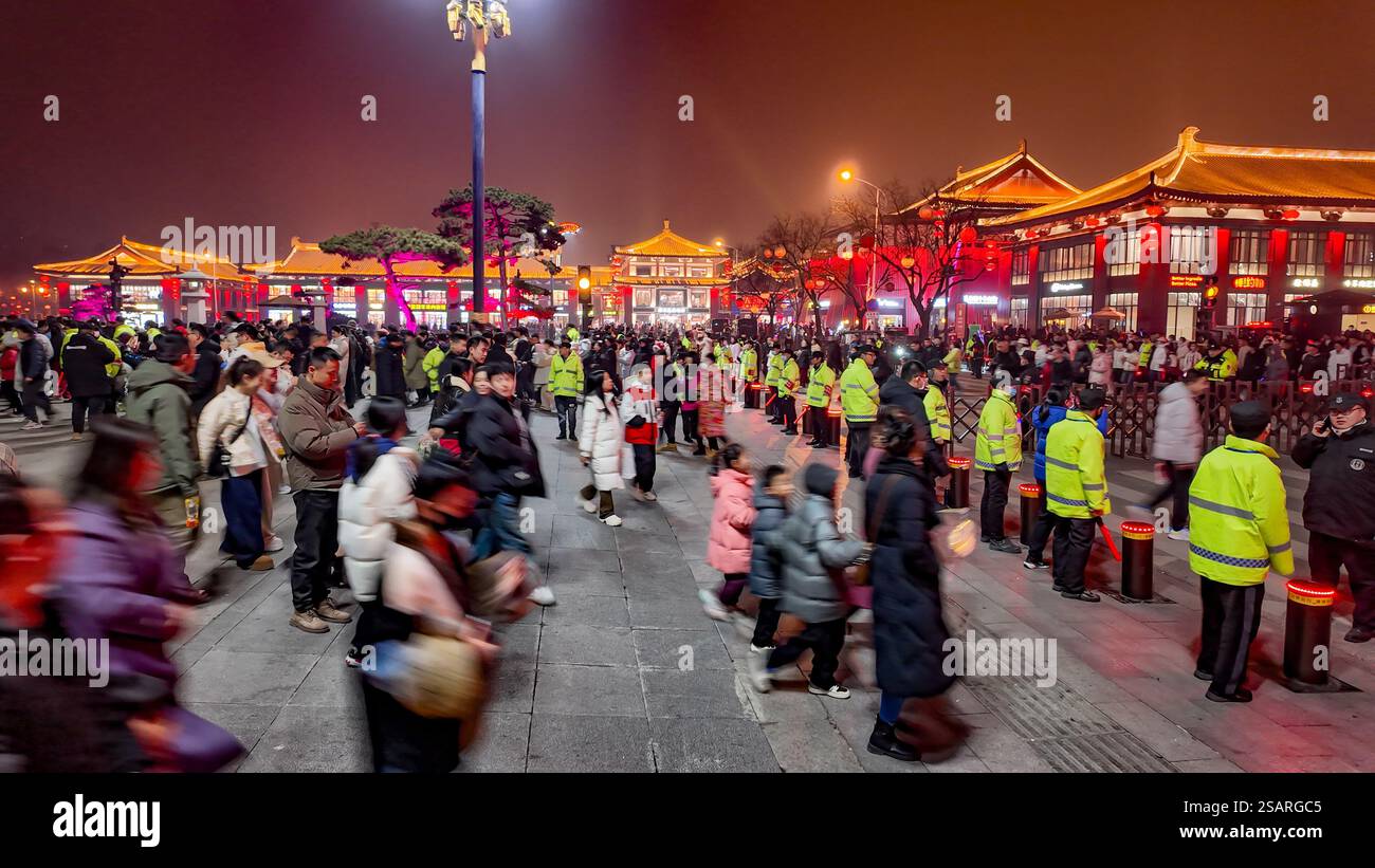 XI'AN, CHINA - JANUARY 30, 2025 - Photo shows tourists spend the Spring ...