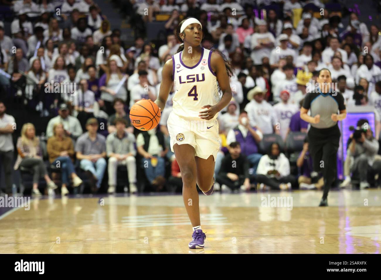 Baton Rouge, United States. 30th Jan, 2025. LSU Lady Tigers guard Flau ...