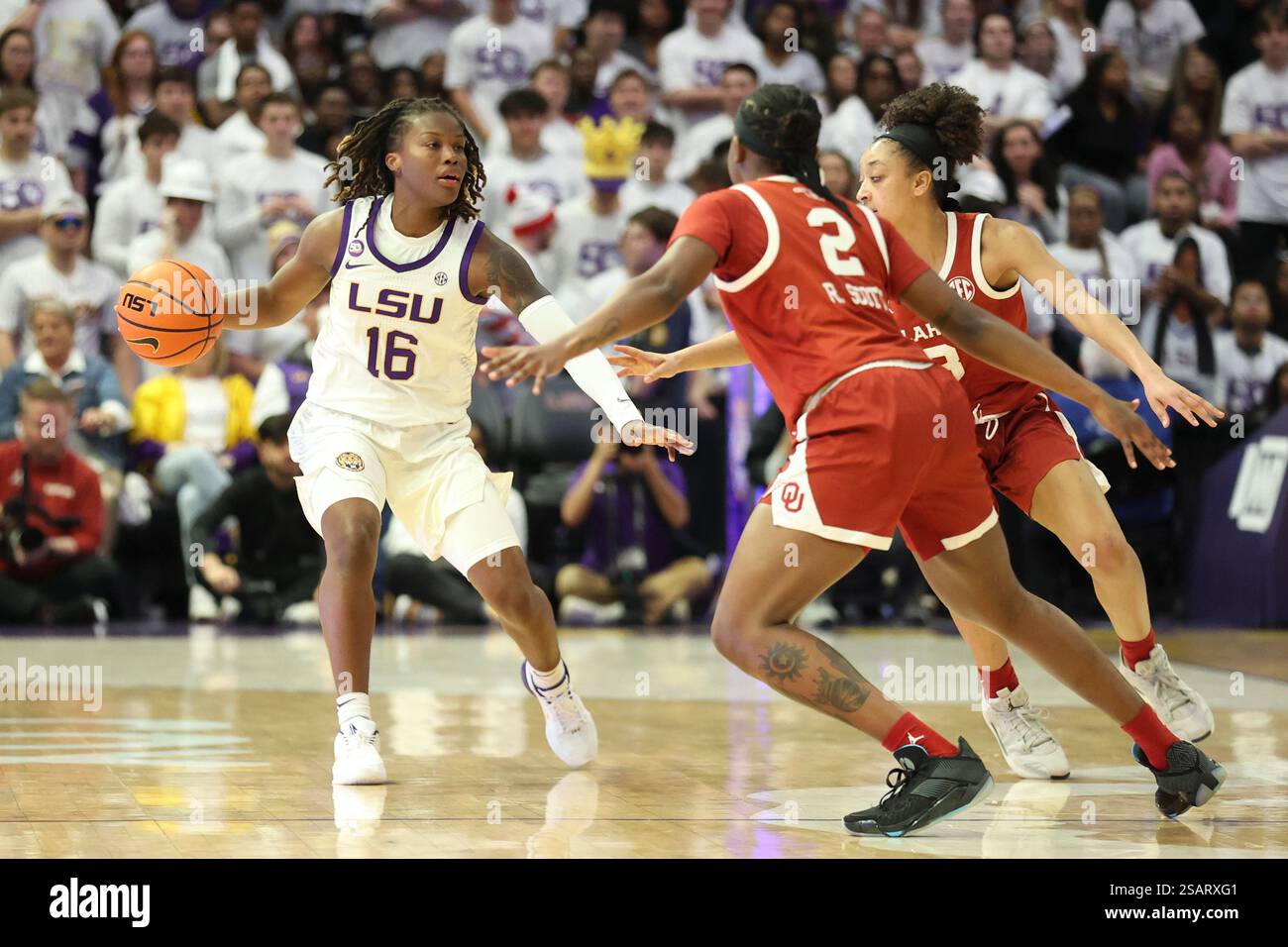 Baton Rouge, United States. 30th Jan, 2025. LSU Lady Tigers guard ...