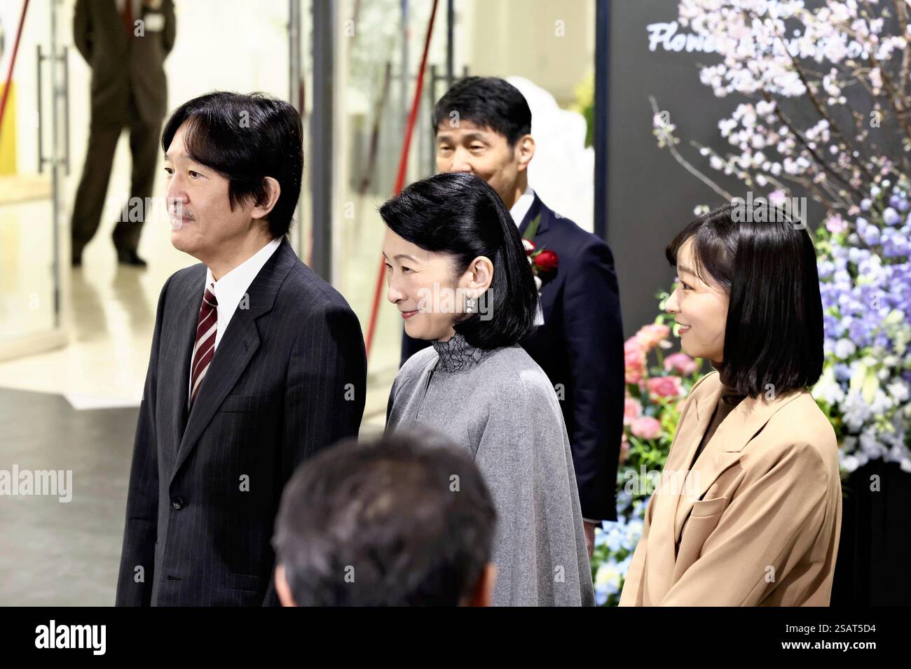 （L-R）Japan's Crown Prince Akishino, Crown Princess Kiko and their ...